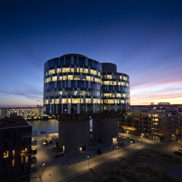 The preferred alternative to global investment banks - FIH Partners